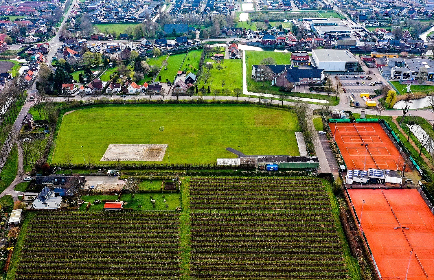 Numansdorp krijgt groot zwembad op multisportcomplex - Gemeente ...