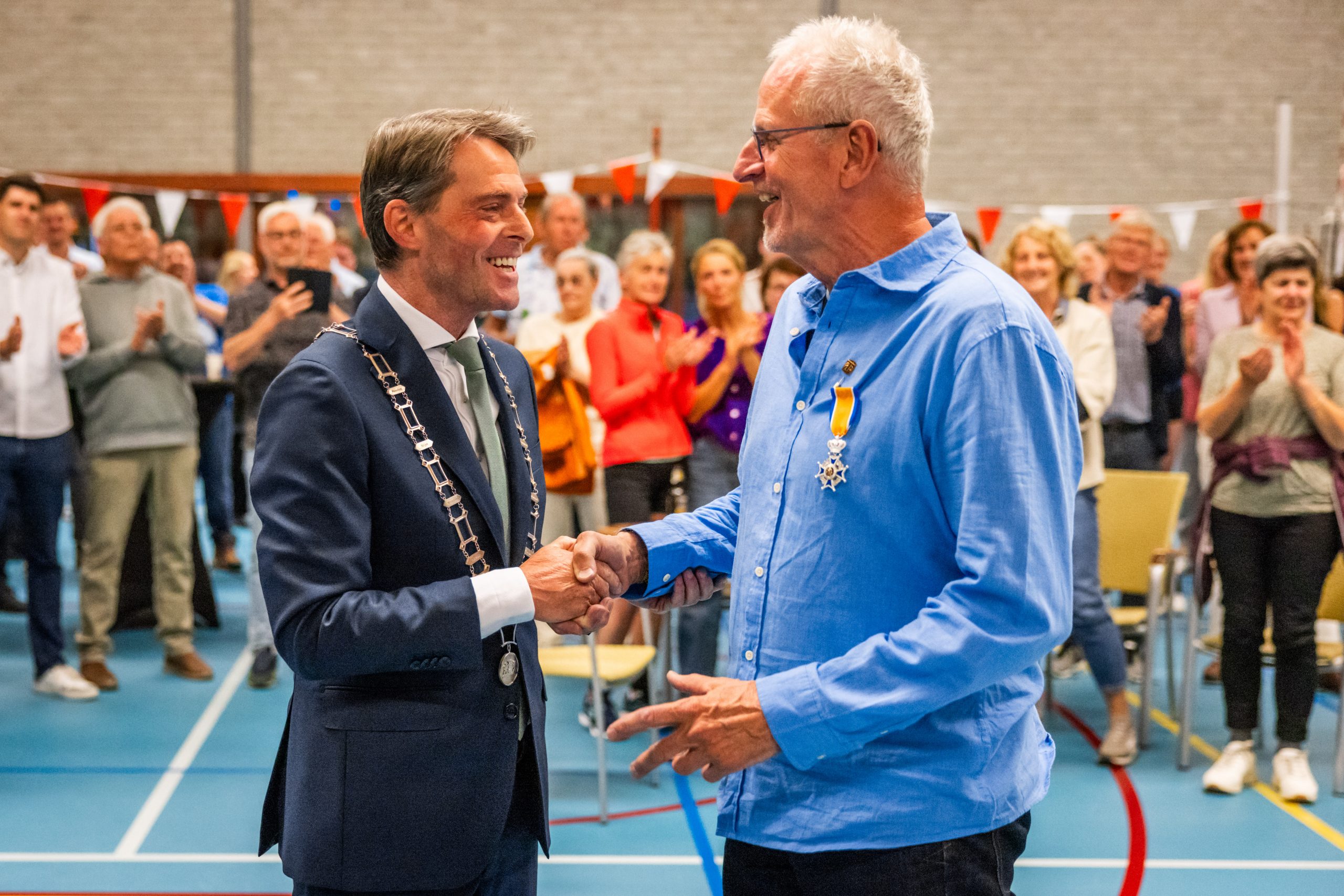 Koninklijke onderscheiding voor Anco van der Wulp van HWVV Fidus - Gemeente Hoeksche Waard